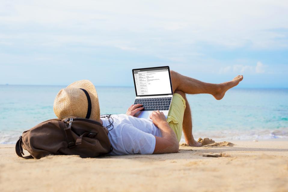 Tips for a Productive Summer – A Guide for HR Managers - VISTIM